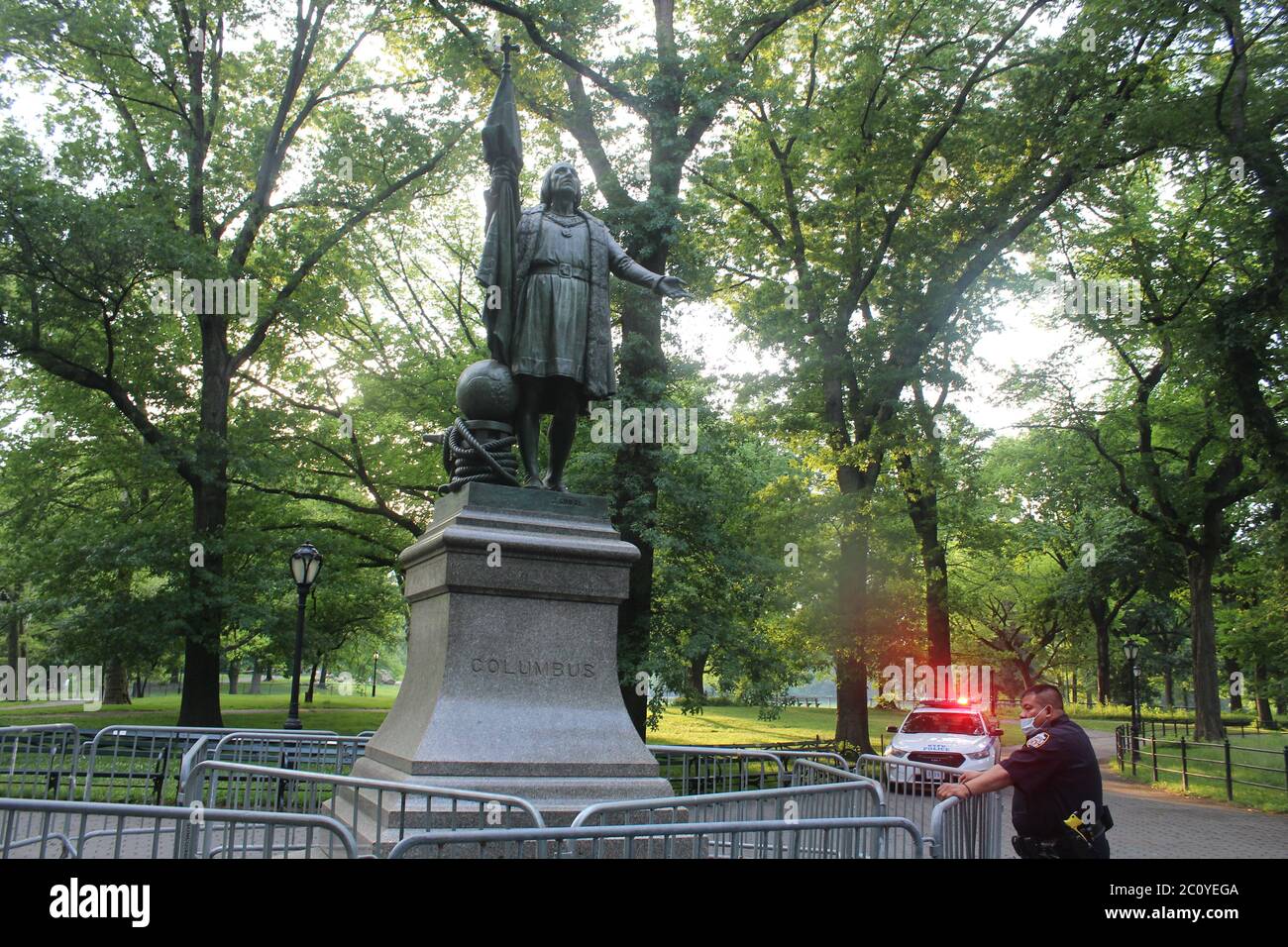 Christopher columbus statue richmond hi-res stock photography and ...