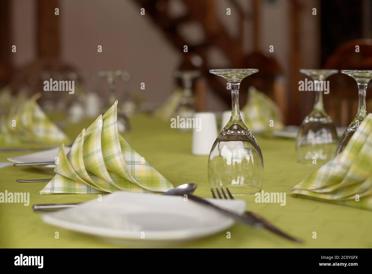 Traditional table setting Stock Photo - Alamy