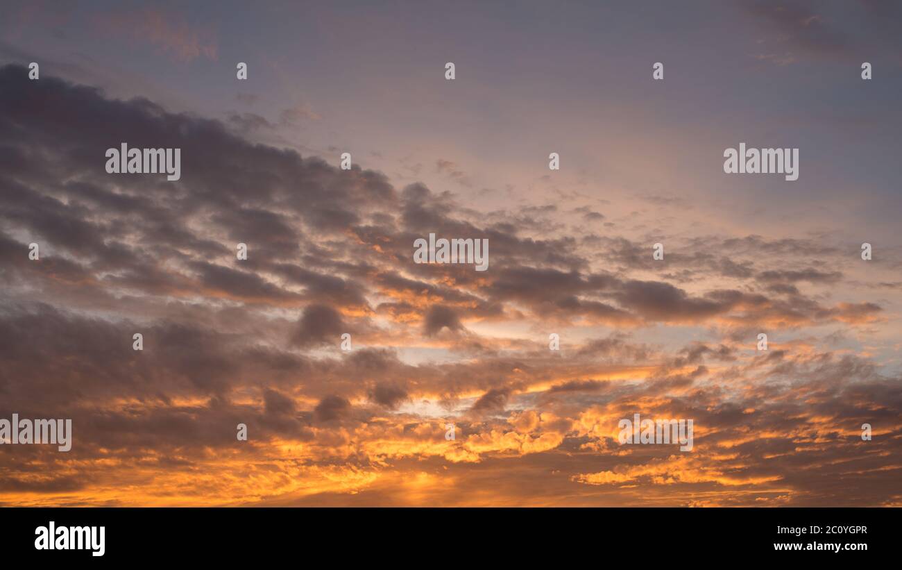 High resolution blue sky background hi-res stock photography and images ...