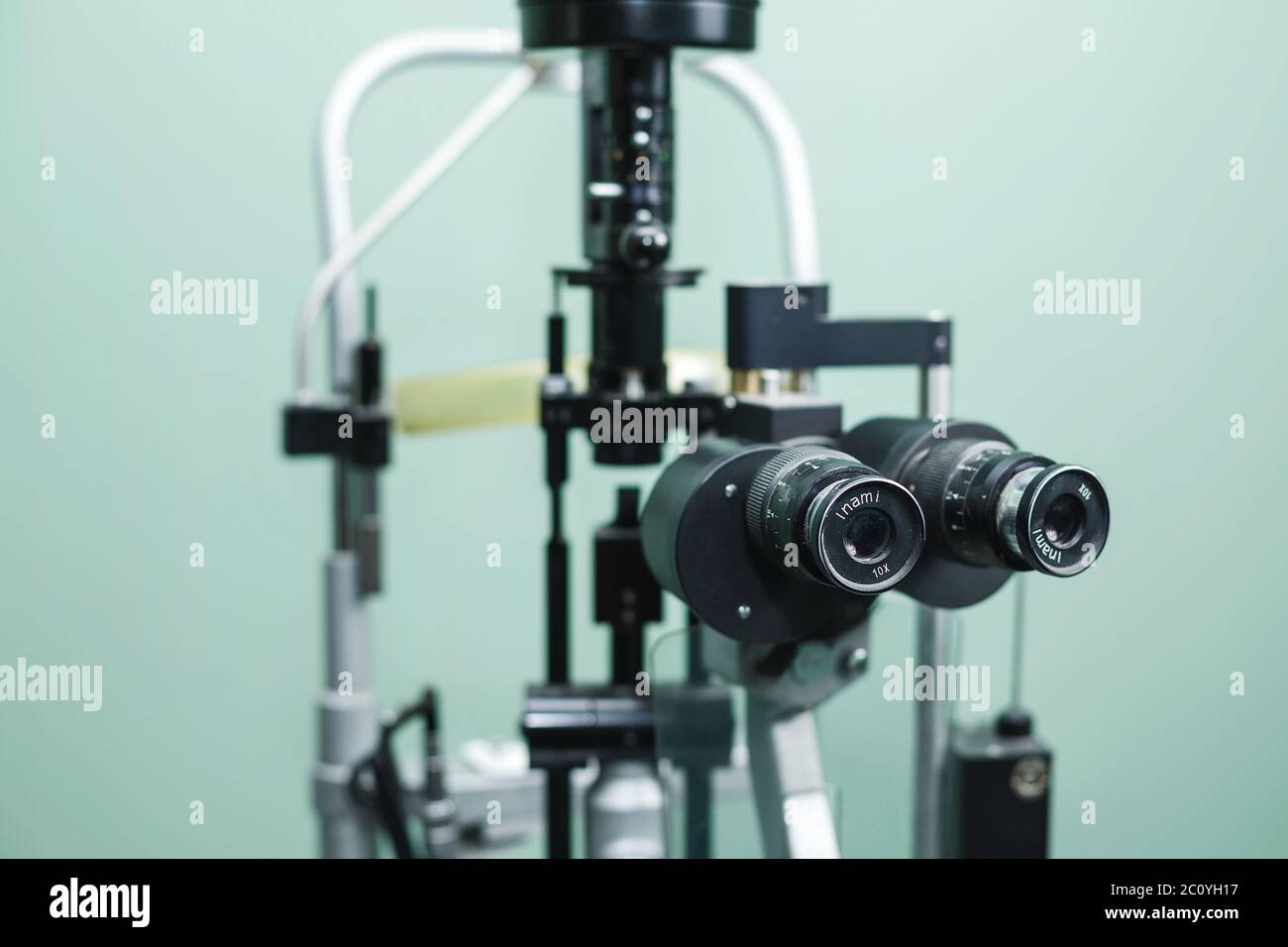 Medical optometrist equipment used hi-res stock photography and images ...