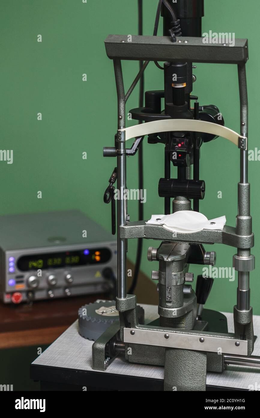 Medical optometrist equipment used eye hi-res stock photography and ...