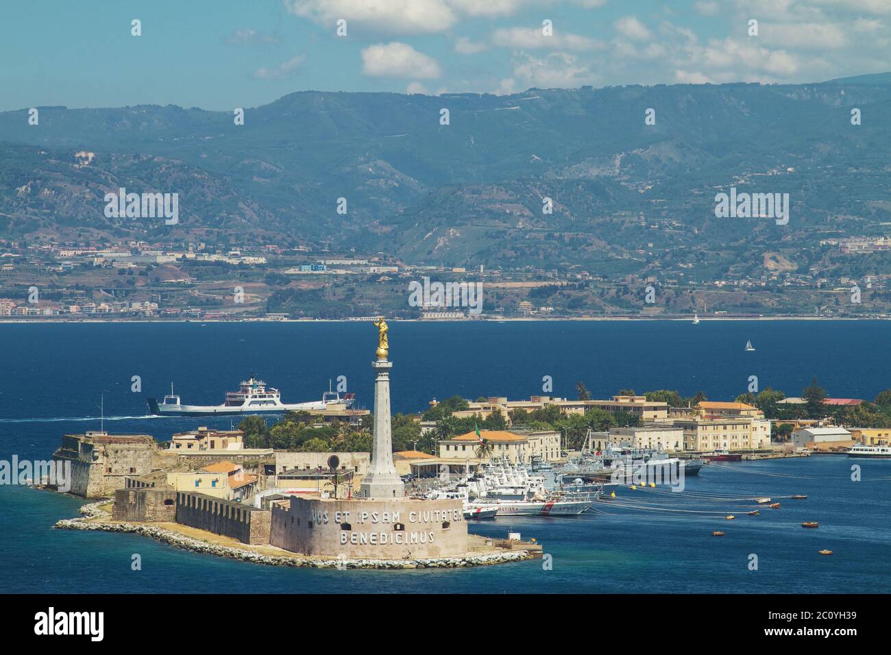 Scenic view of the Italian port of Messina Stock Photo - Alamy