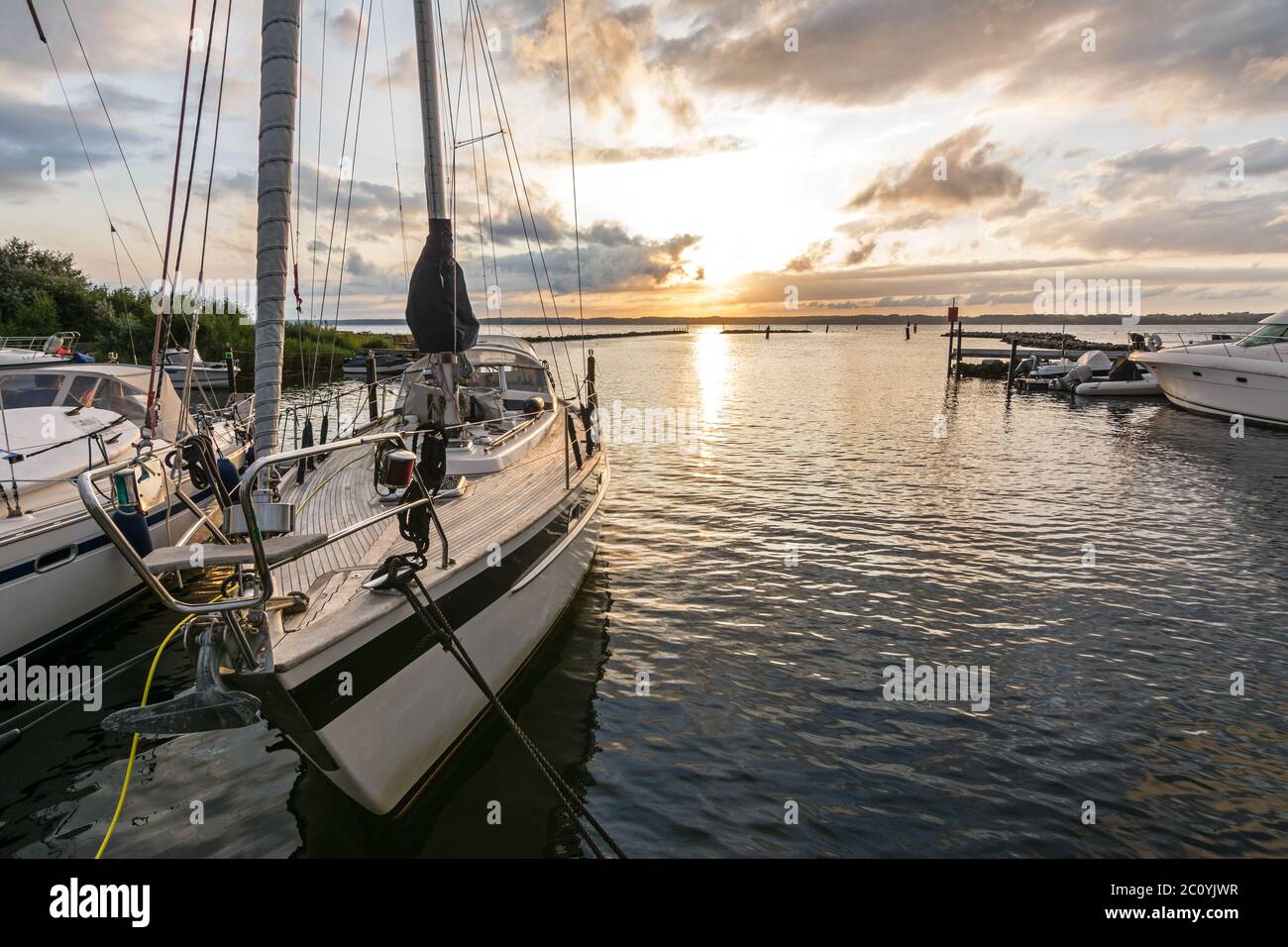 Sailing adventure dramatic hi-res stock photography and images - Alamy