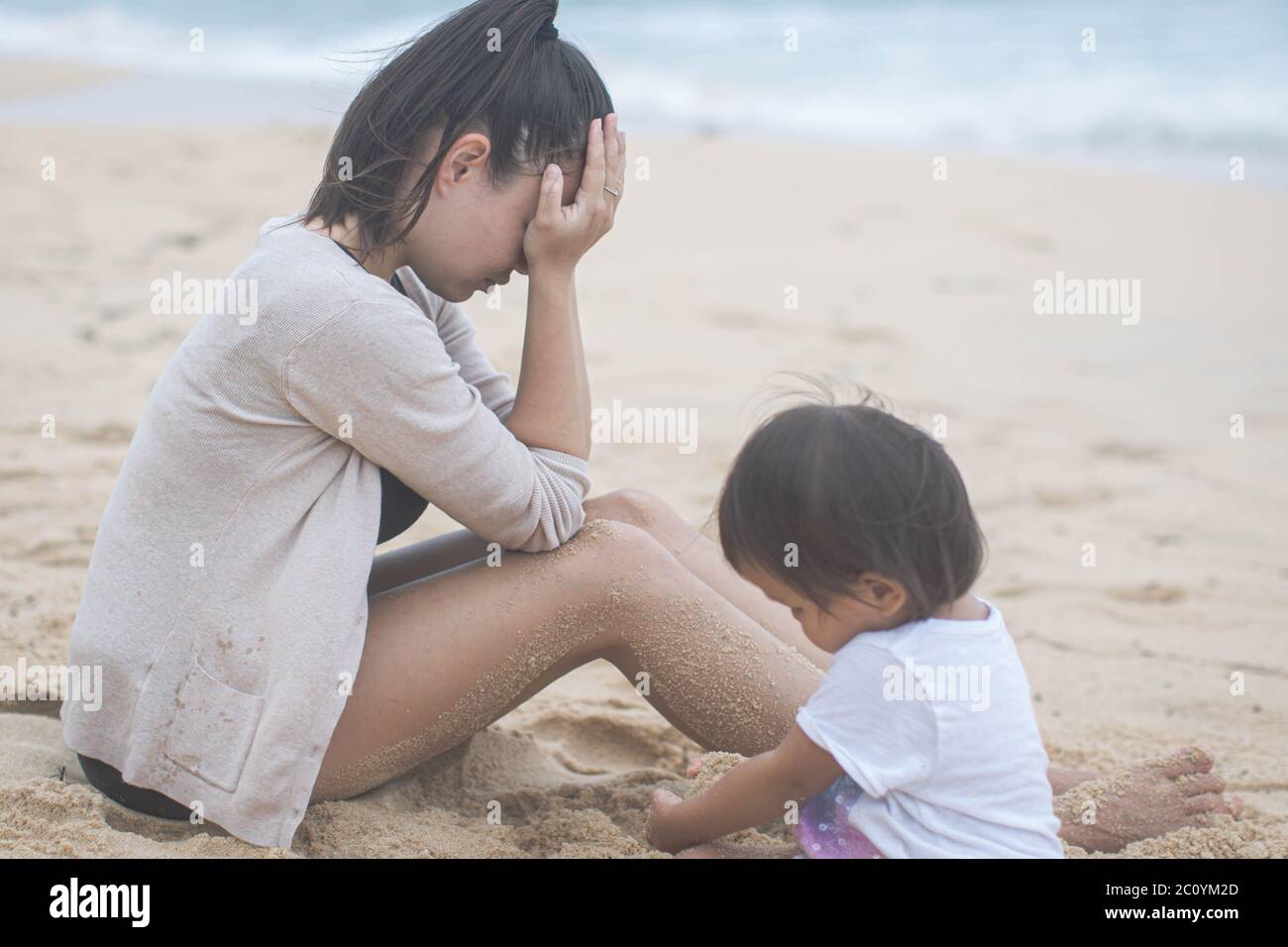 Neglected child parent hi-res stock photography and images - Alamy