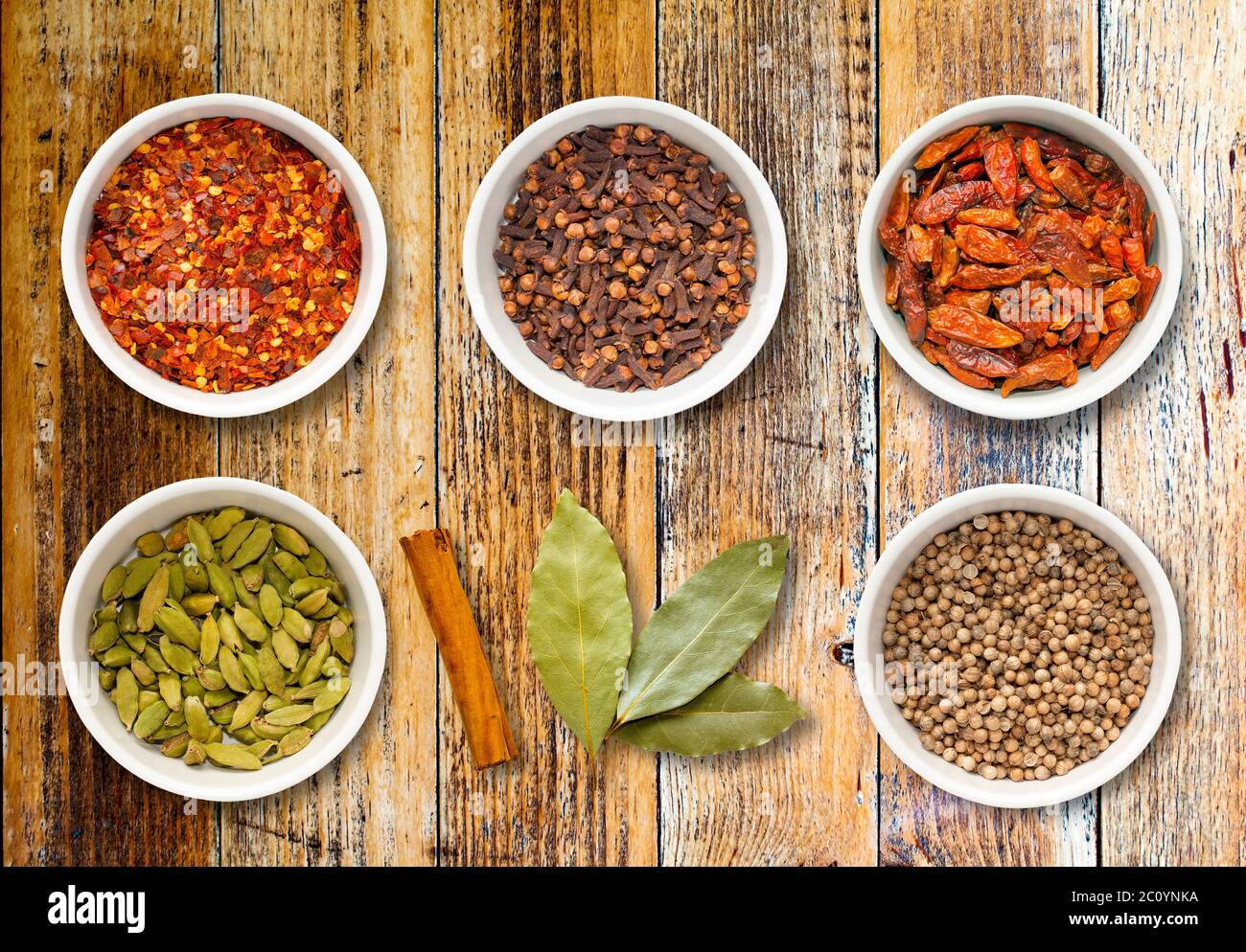 Indian bay leaves hi-res stock photography and images - Alamy