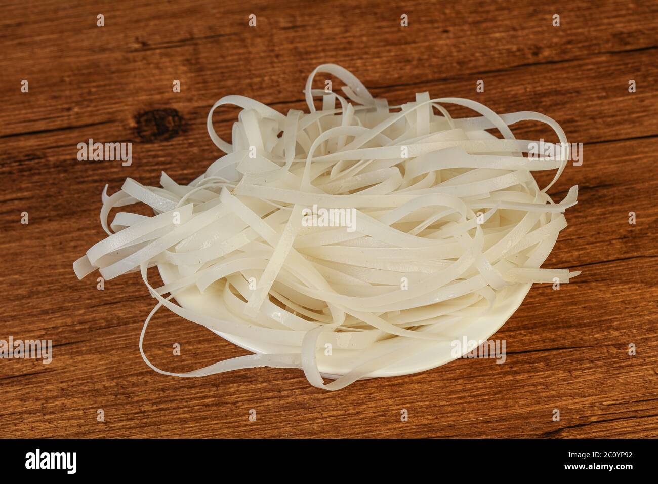 Boiled rice noodle ready for cooking Stock Photo - Alamy