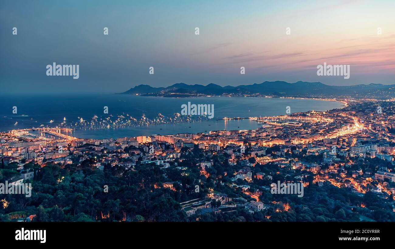 Palace of cannes film festival hi-res stock photography and images - Alamy