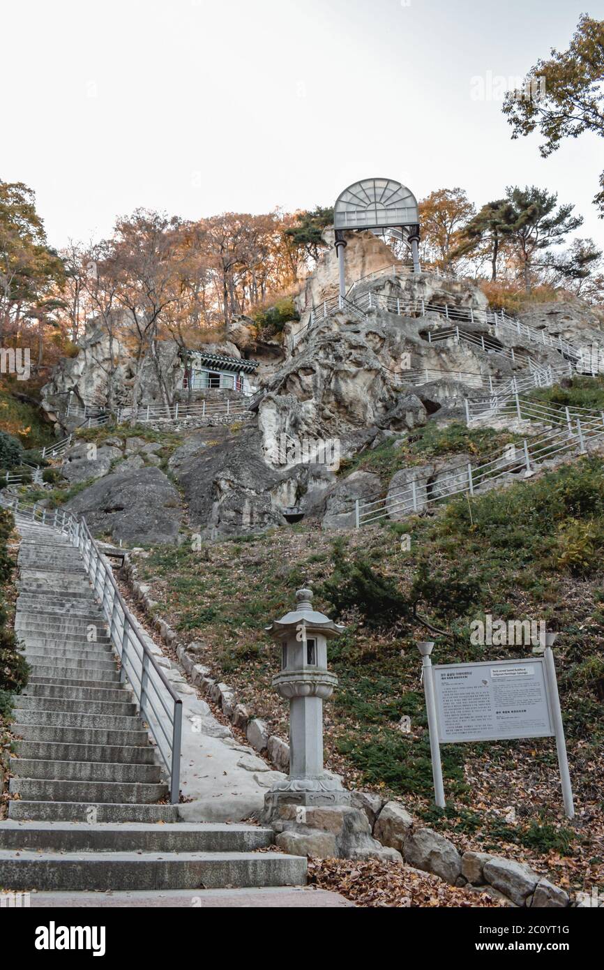 Golgulsa temple hi-res stock photography and images - Alamy