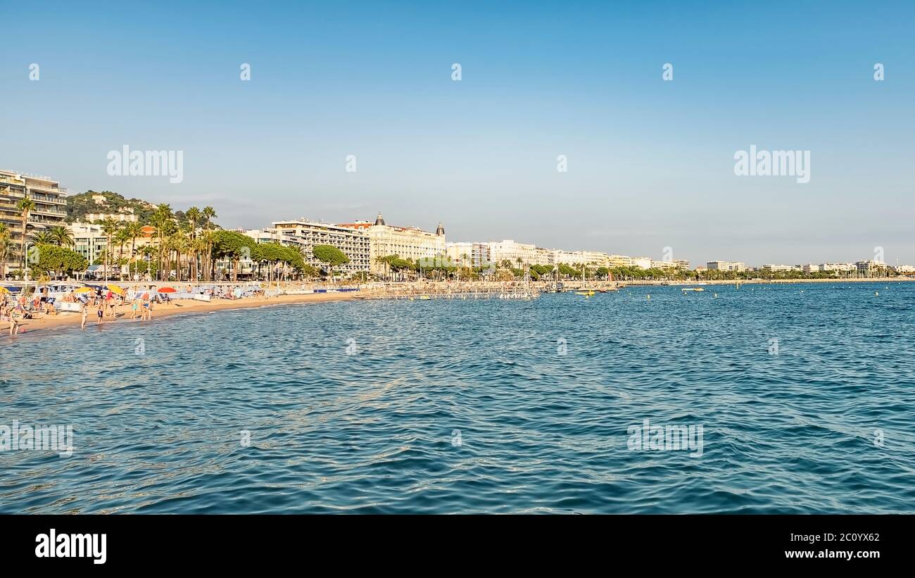 Tourism in cannes hi-res stock photography and images - Alamy