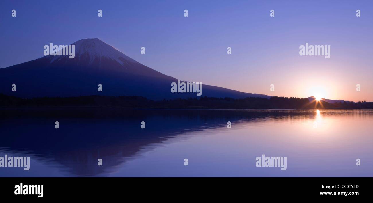 Big lake japan hi-res stock photography and images - Alamy