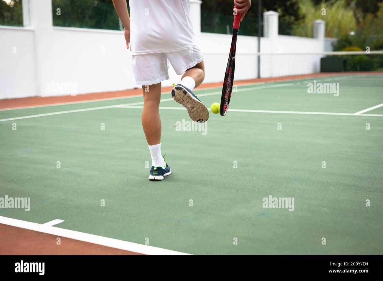 Man in tennis training practice hi-res stock photography and images - Alamy