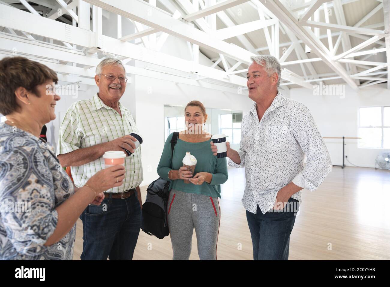 Friends drinking coffee male female hi-res stock photography and images ...