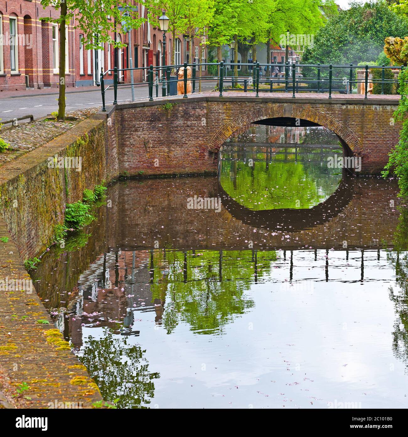 Asphalt embankment hi-res stock photography and images - Alamy