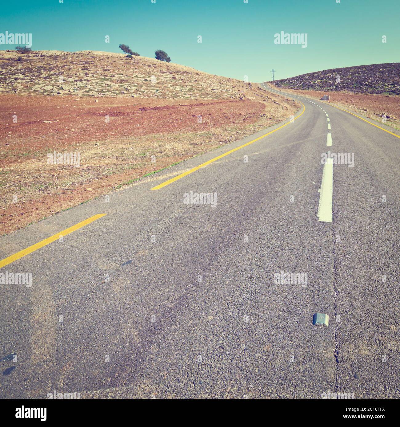 Desert judea road hi-res stock photography and images - Alamy