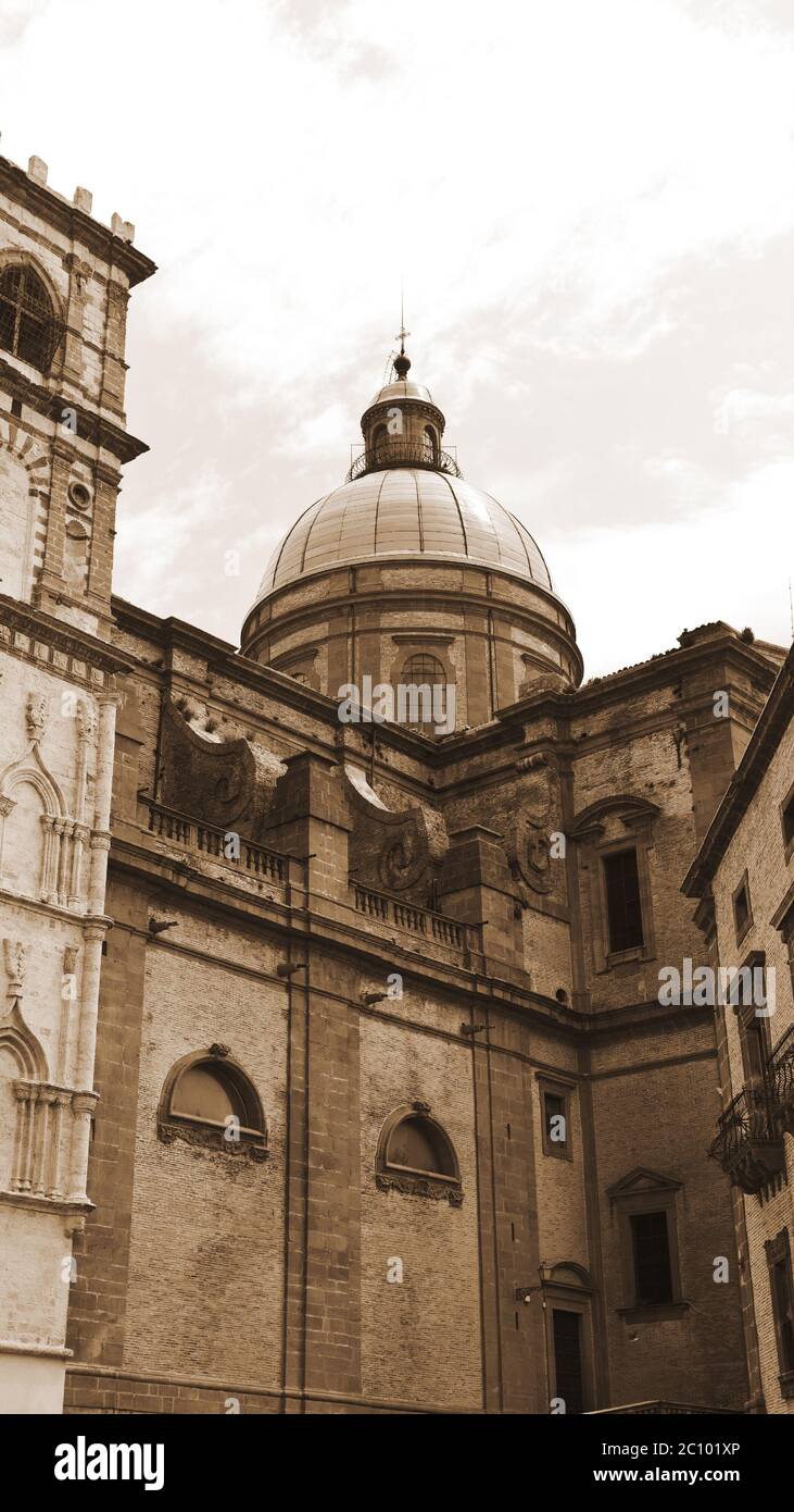 Catholic ch hi-res stock photography and images - Alamy