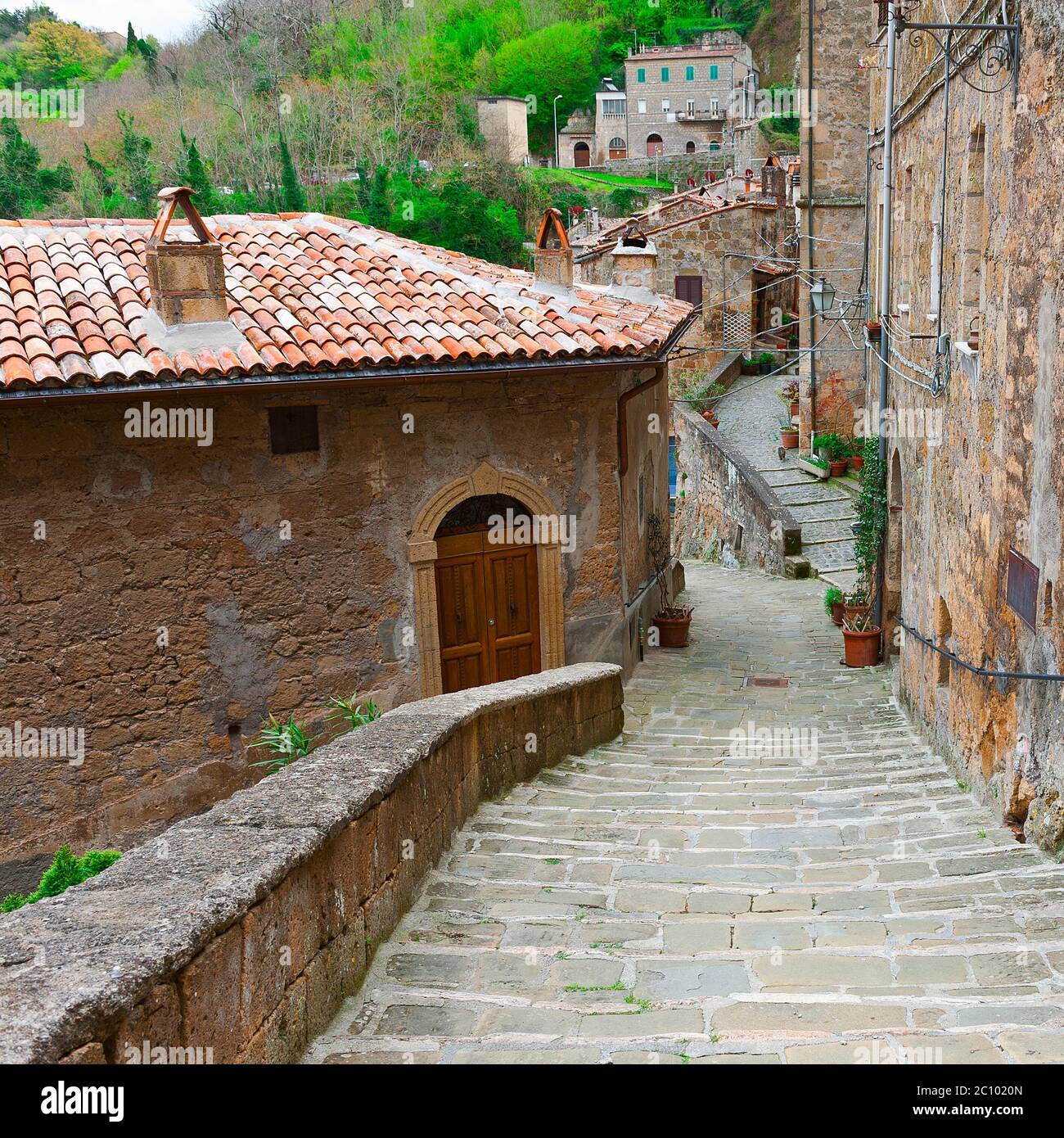Sorano castle hi-res stock photography and images - Alamy