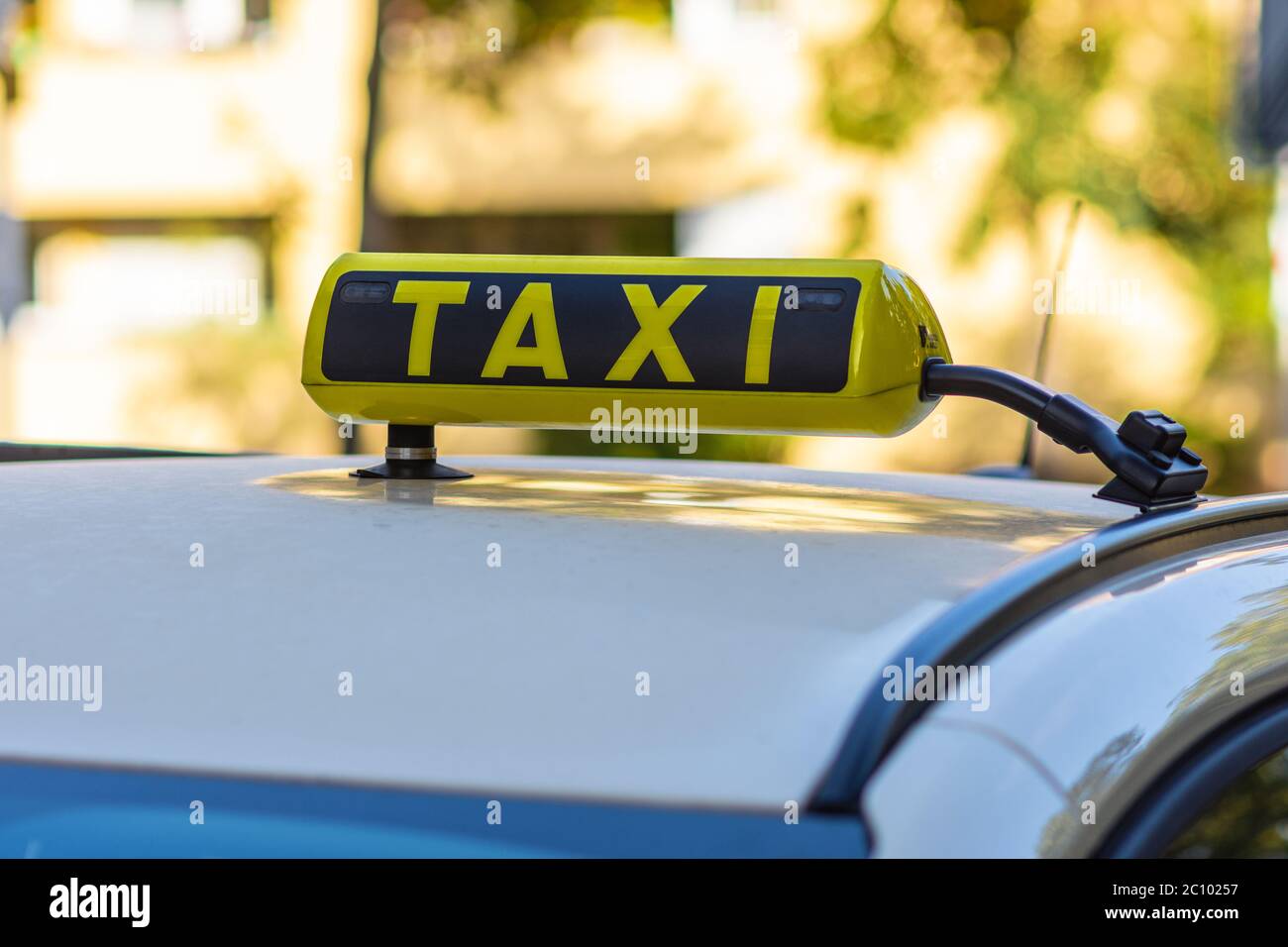 Taxi driver from left hi-res stock photography and images - Alamy