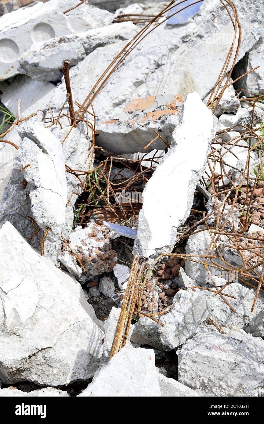 Crumbling stone work hi-res stock photography and images - Alamy