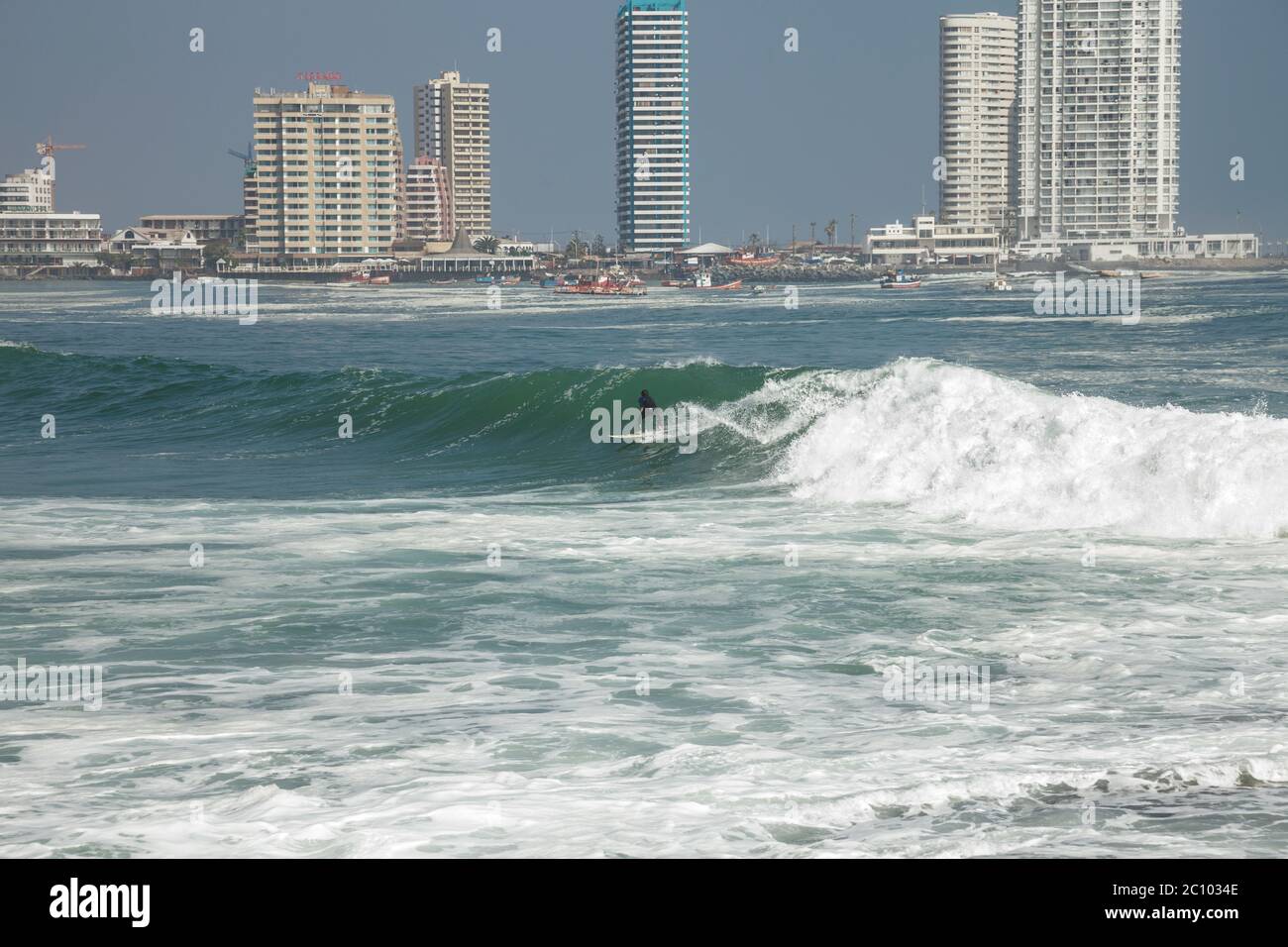 Chile wave hi-res stock photography and images - Alamy