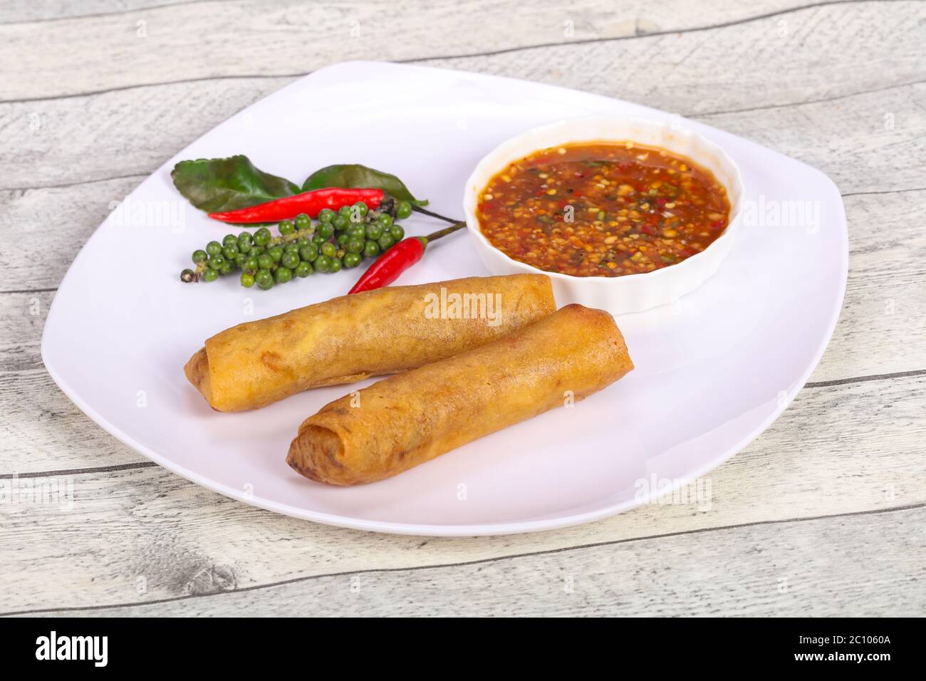 Deep fried spring roll with prawn and cabbage Stock Photo - Alamy