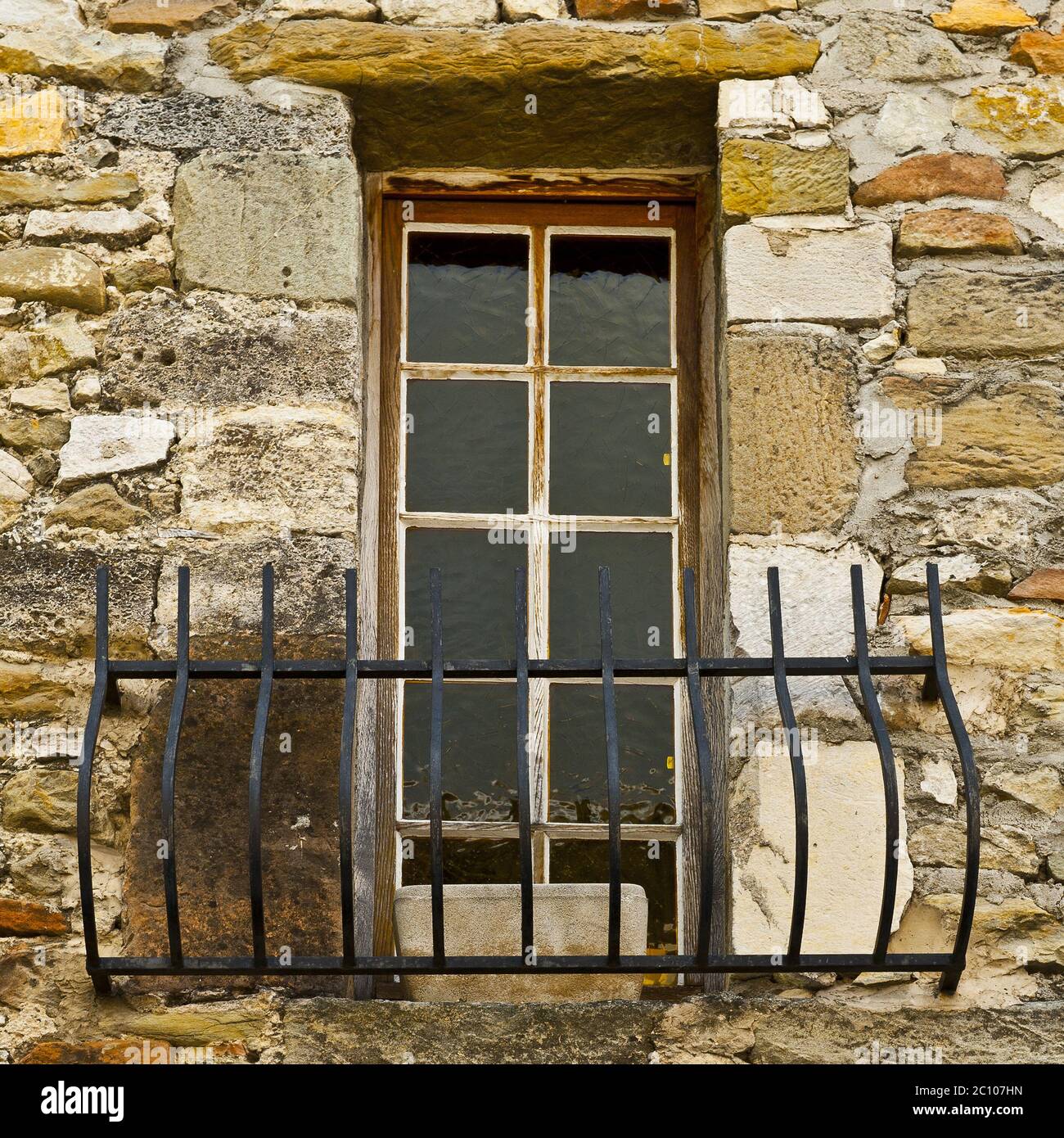 Square plank window hi-res stock photography and images - Alamy