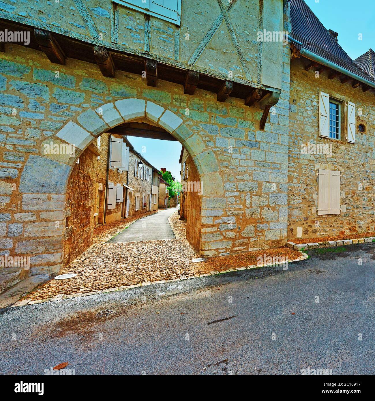 Medieval crossroads hi-res stock photography and images - Alamy