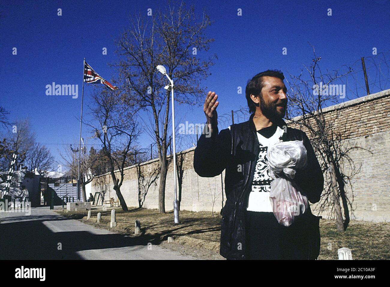Freed British mercenary Aden Fernandez released into British hands at ...