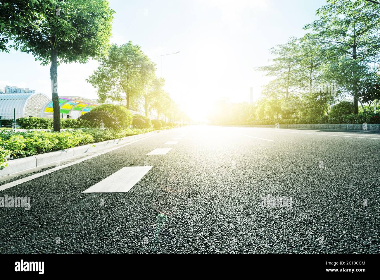 Empty street detail hi-res stock photography and images - Alamy