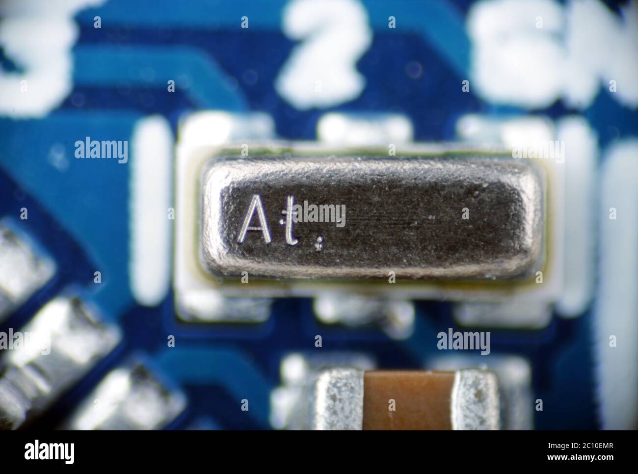 Quartz resonator hi-res stock photography and images - Alamy