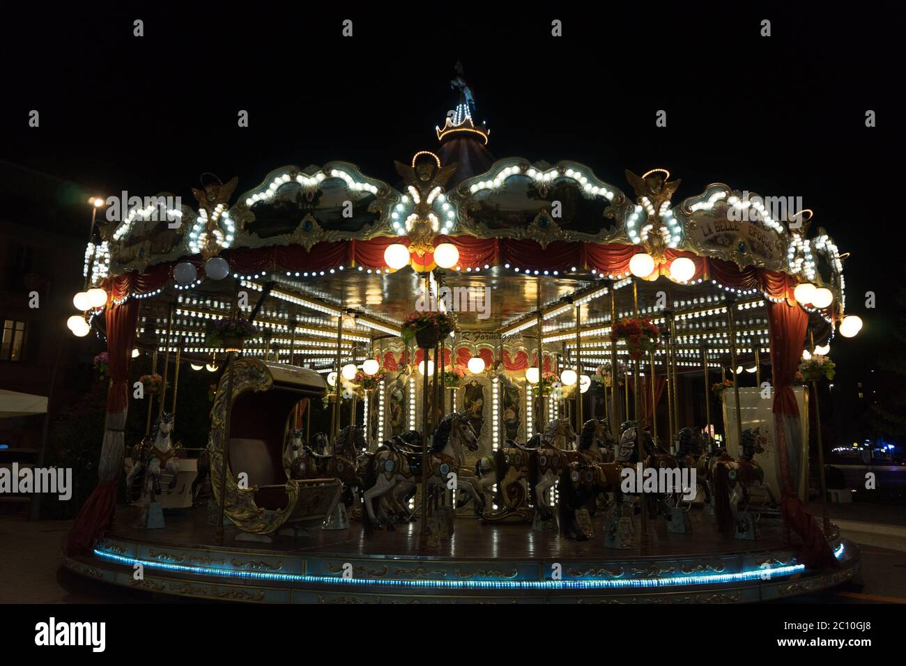 Empty merry go round hi-res stock photography and images - Alamy