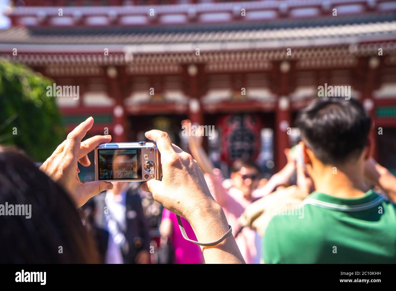 Crowded temple hi-res stock photography and images - Alamy