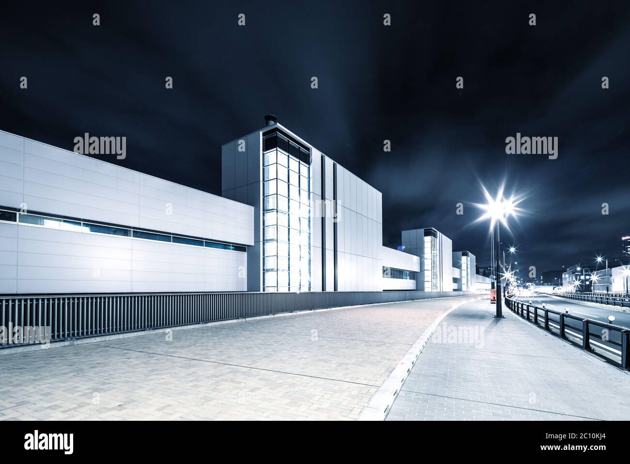 Tokyo sidewalk hi-res stock photography and images - Alamy