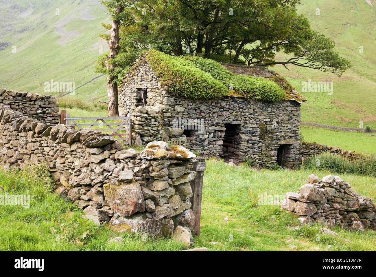Derelict barn near Hartsop, Lake District, UK Stock Photo - Alamy