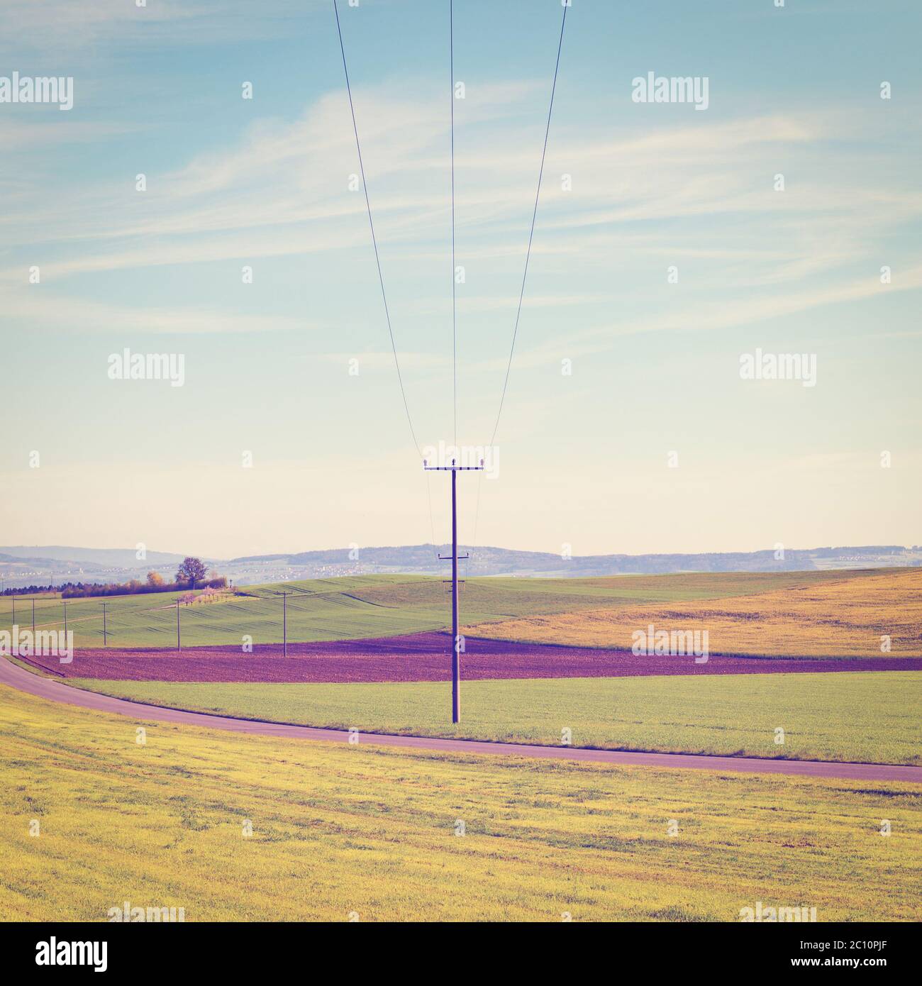 Power line fog hi-res stock photography and images - Alamy