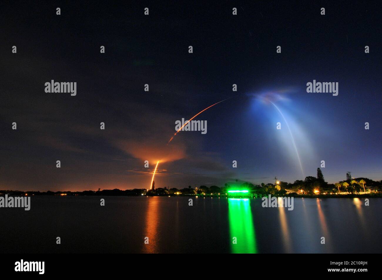 Space launch complex 40 slc 40 hi-res stock photography and images - Alamy