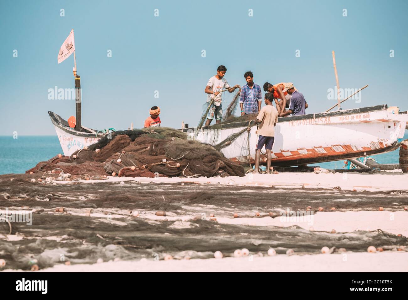 Fishing boat coast goa hi-res stock photography and images - Alamy