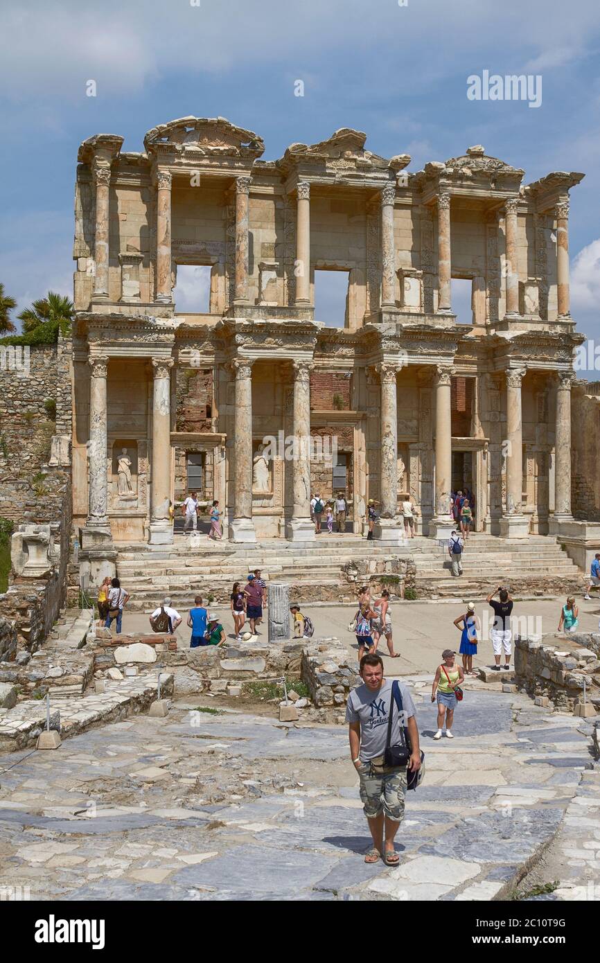 People Visiting and Enjoying Ancient Celsius Library in Ephesus Turkey ...