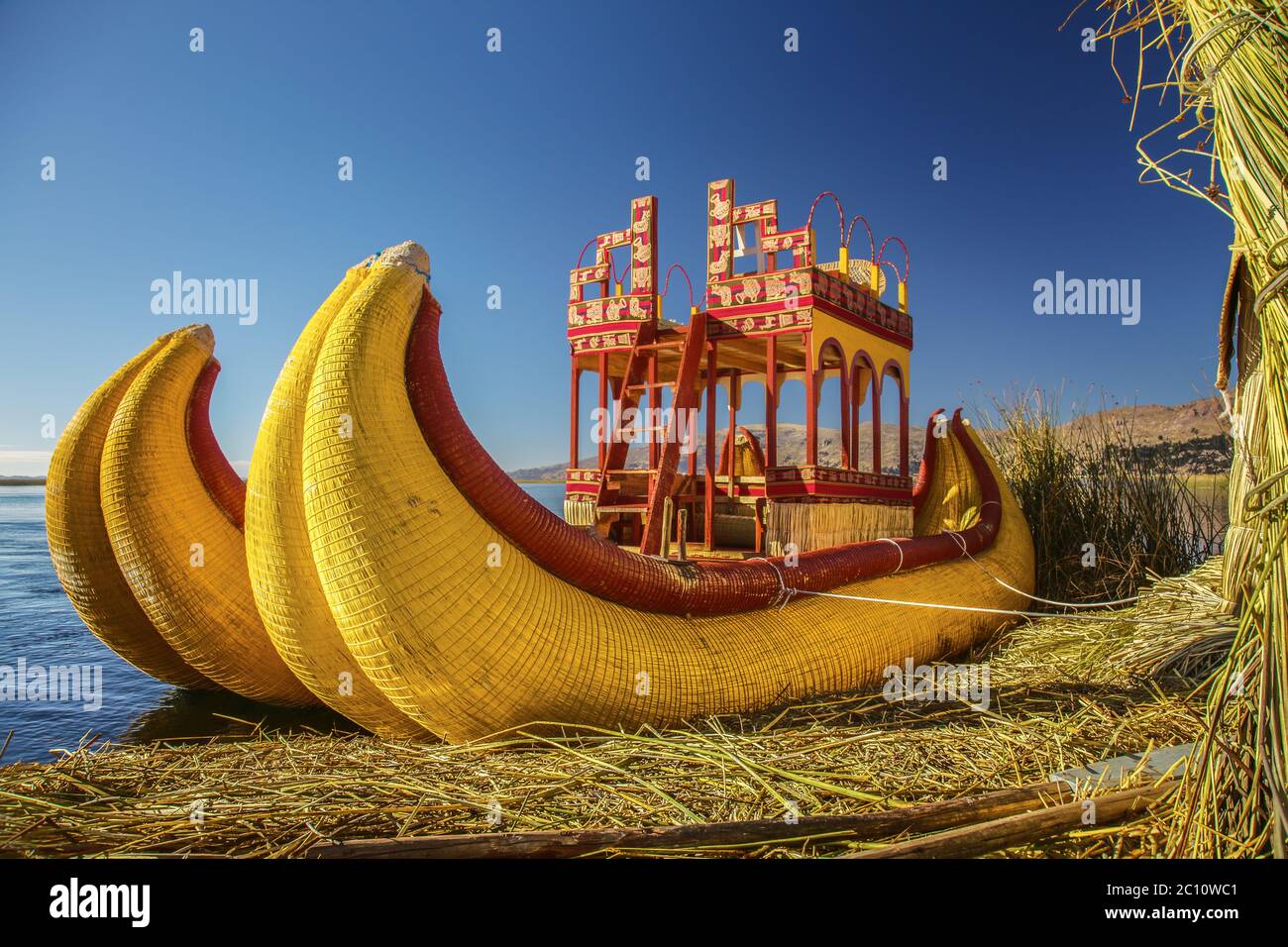 Peruvian reed boat hi-res stock photography and images - Alamy