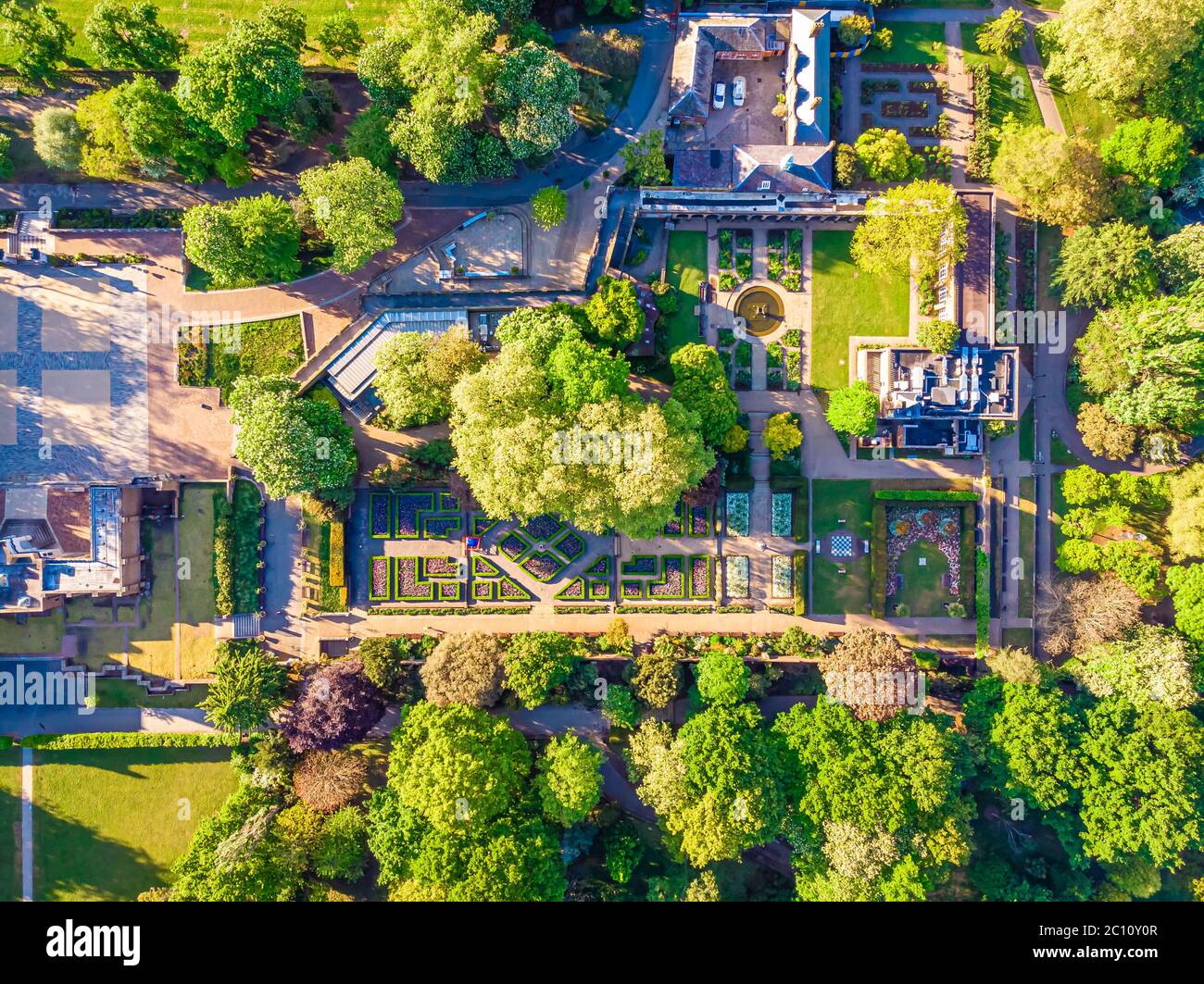 Holland park london aerial hi-res stock photography and images - Alamy