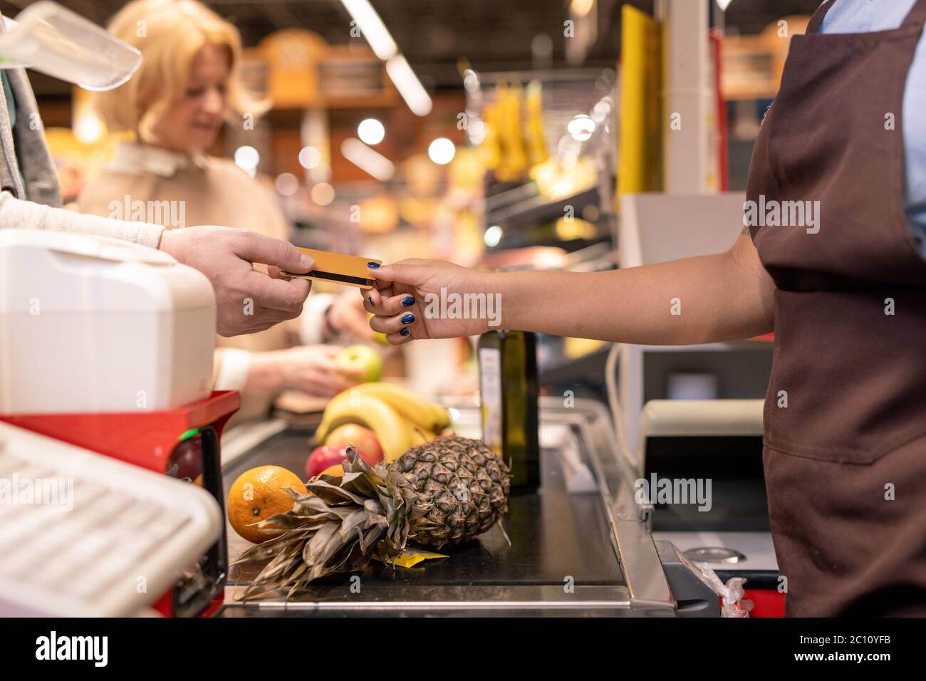 Cashier cashbox hi-res stock photography and images - Alamy