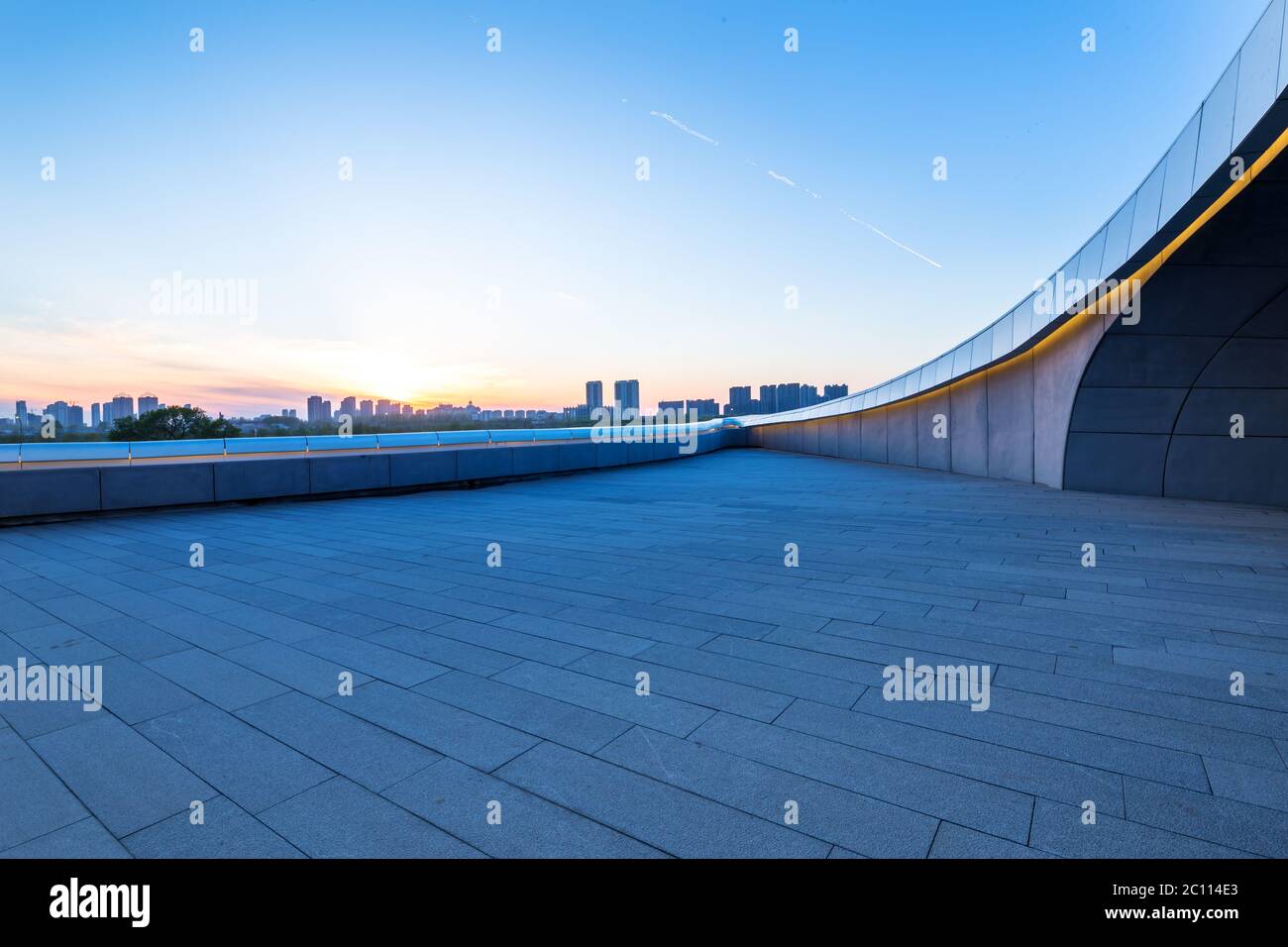 Harbin skyline hi-res stock photography and images - Alamy