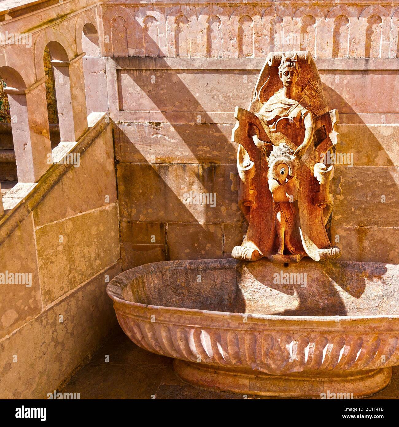 Sintra drinking fountain hi-res stock photography and images - Alamy