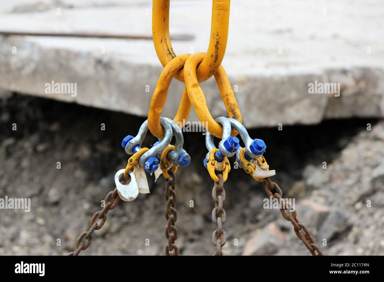 Elements of crane: hook, loop, chain, connecting parts Stock Photo - Alamy