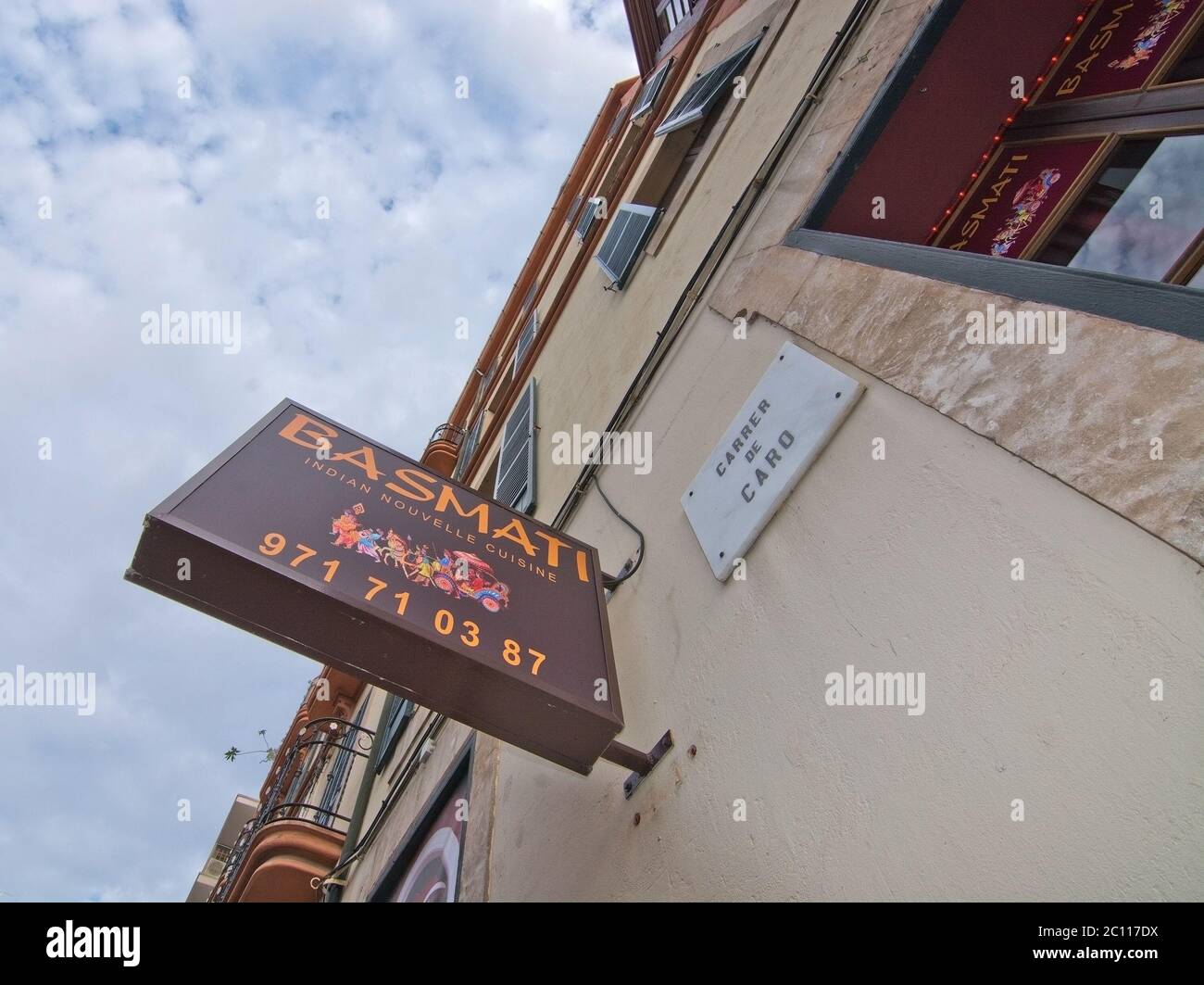 Indian restaurant exterior sign hi-res stock photography and images - Alamy