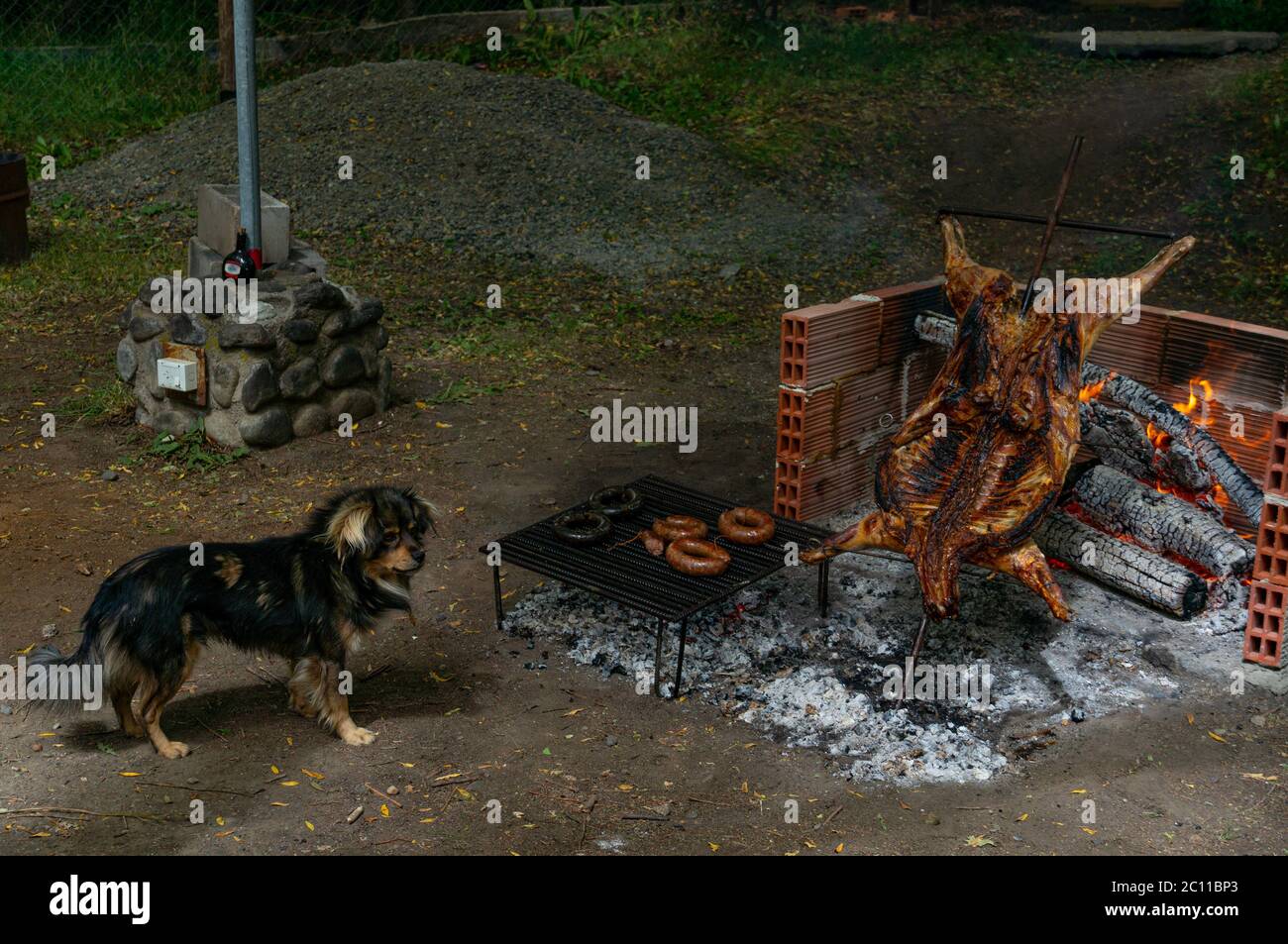 Argentinian fire pit hi-res stock photography and images - Alamy