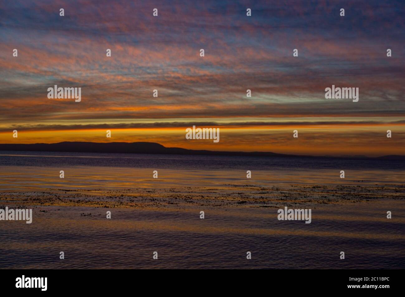 Pink sunrise hi-res stock photography and images - Alamy