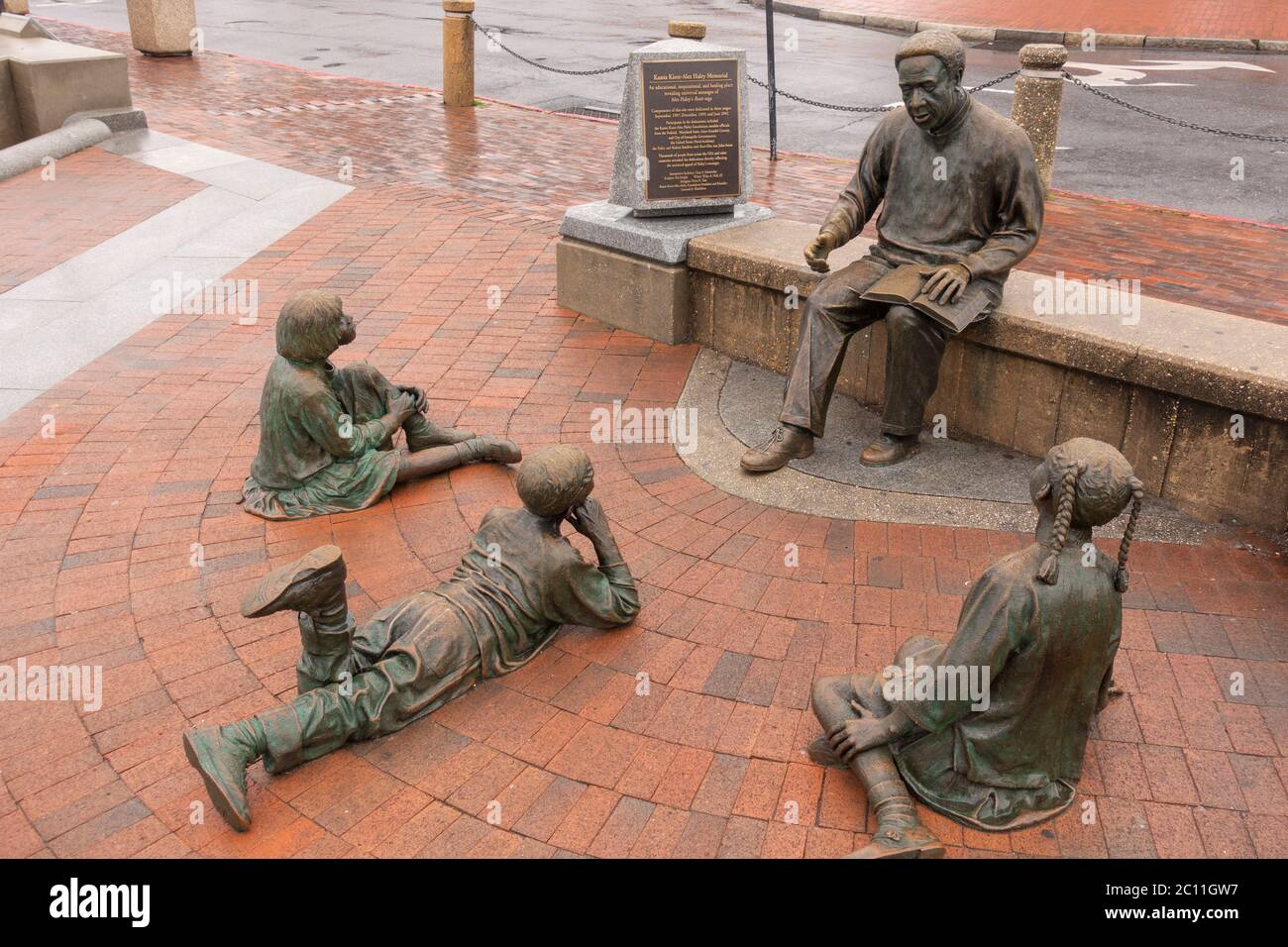 Kunta Kinte Alex Haley memorial in Annapolis MD Stock Photo - Alamy