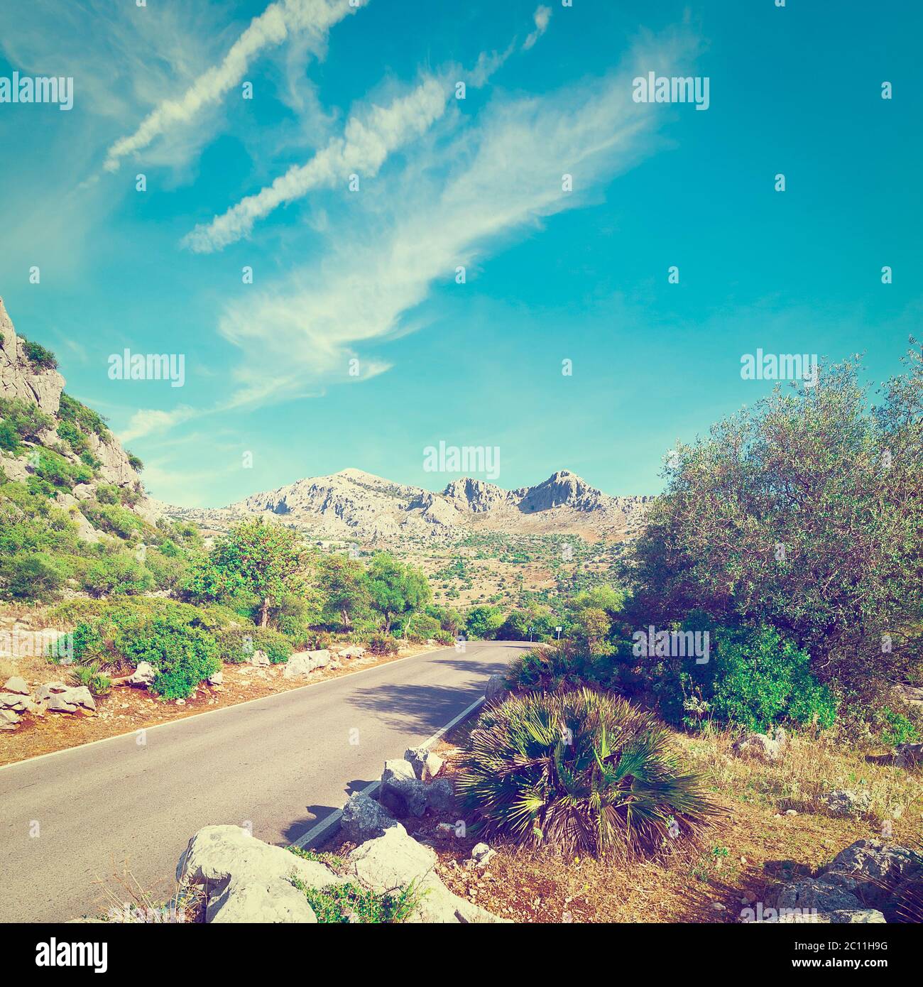 Offline or wi fi road sign hi-res stock photography and images - Alamy