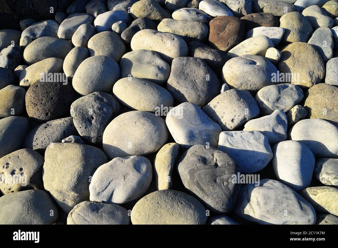 Water smoothed round stones hi-res stock photography and images - Alamy