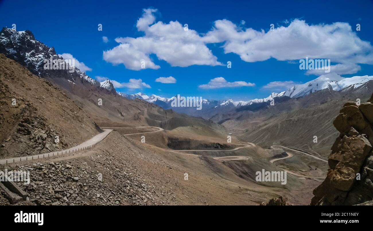 Uphill rocky road hi-res stock photography and images - Alamy